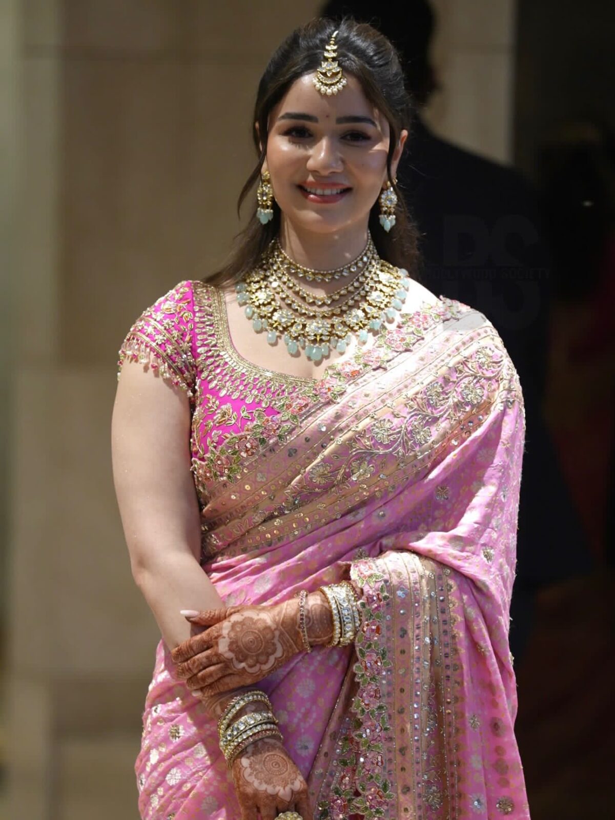 Sara Tendulkar Biography – The Most Beautiful Indian Actress, Biography ...
